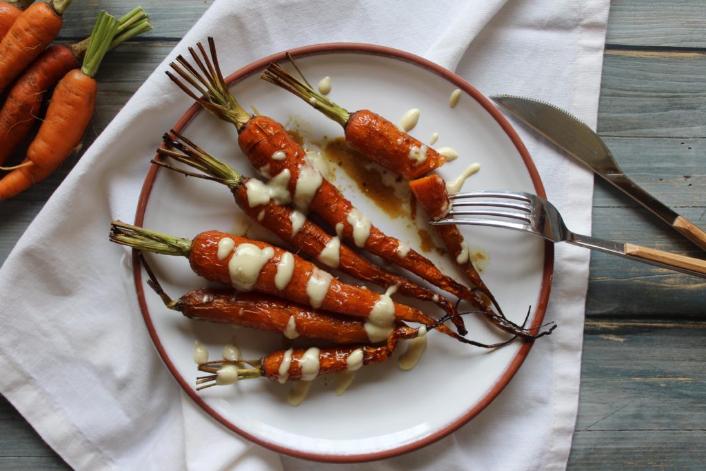 Carote glassate al miele con maionese di acciughe - Spignattando